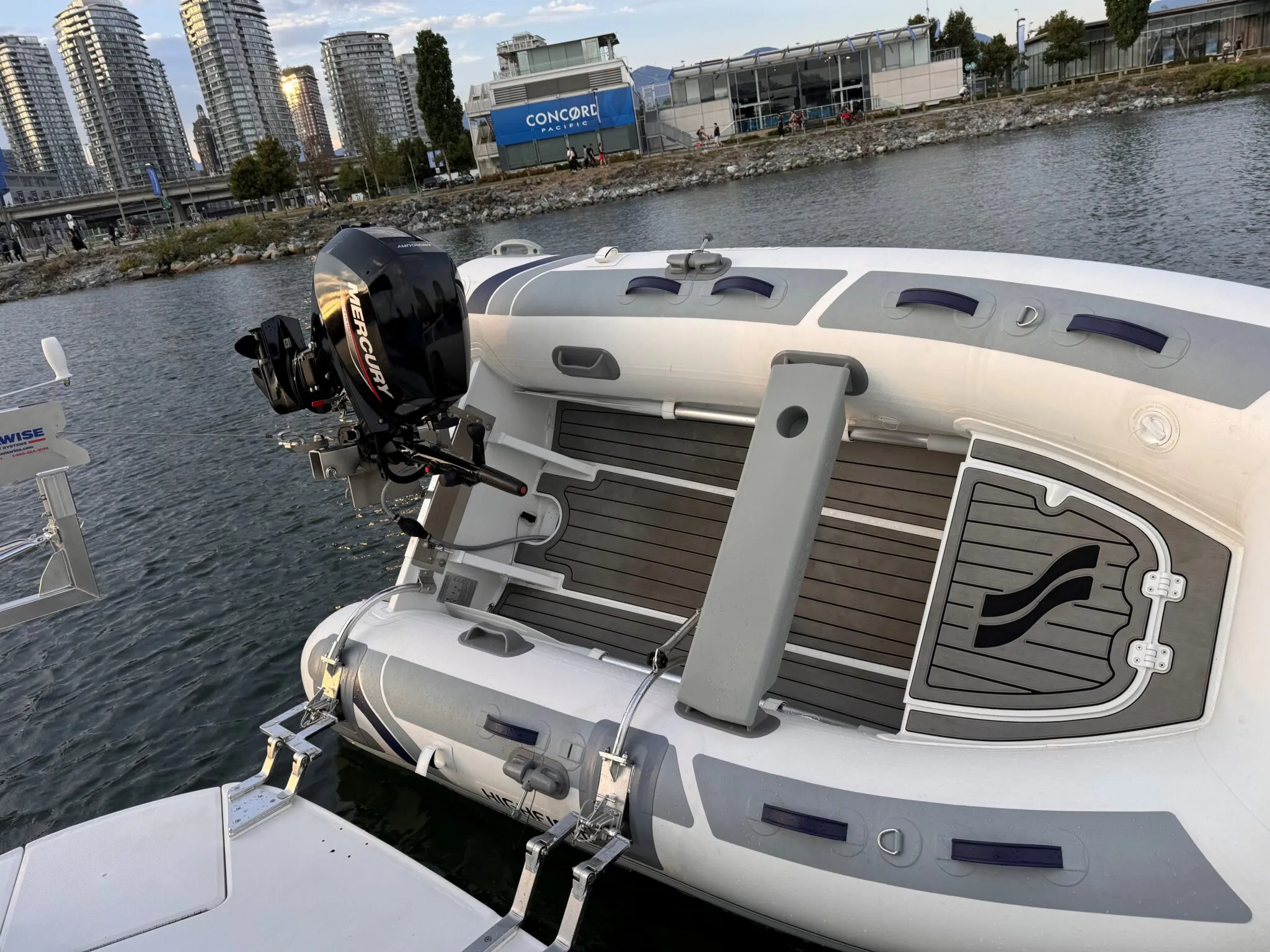 Boat Davit Systems Toronto | Premium Dinghy Lifts | SeaWise Marine